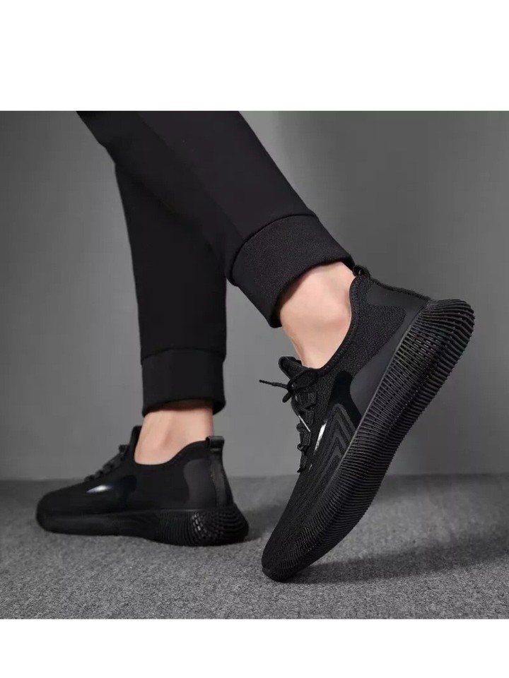 Black and Red Mens Trainers Gym Shoes Pumps. Soft and Light. Breathable ...