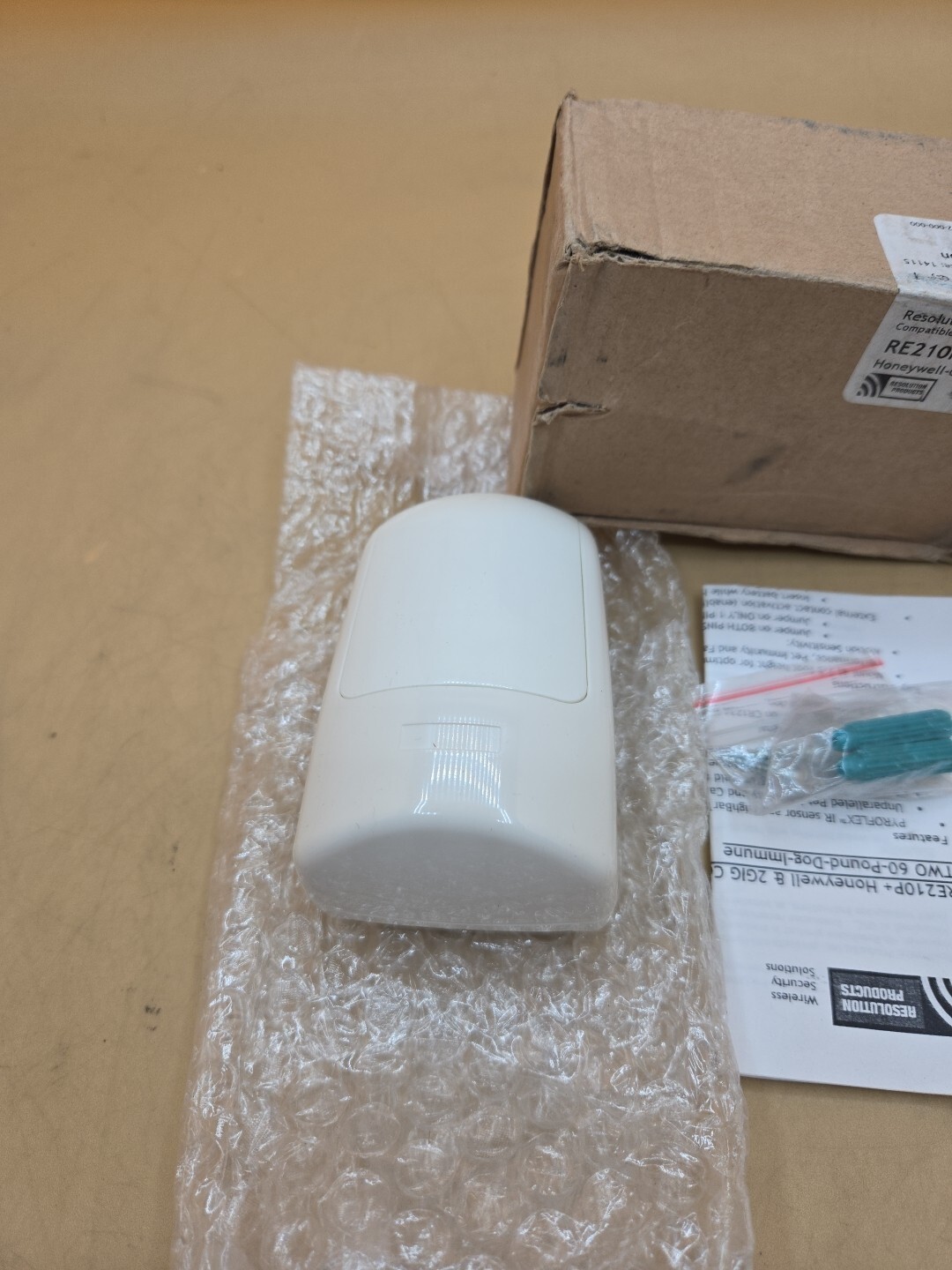 ALULA RE210P Indoor Motion Sensor PIR, Pet Immune, Honeywell Compatible ...