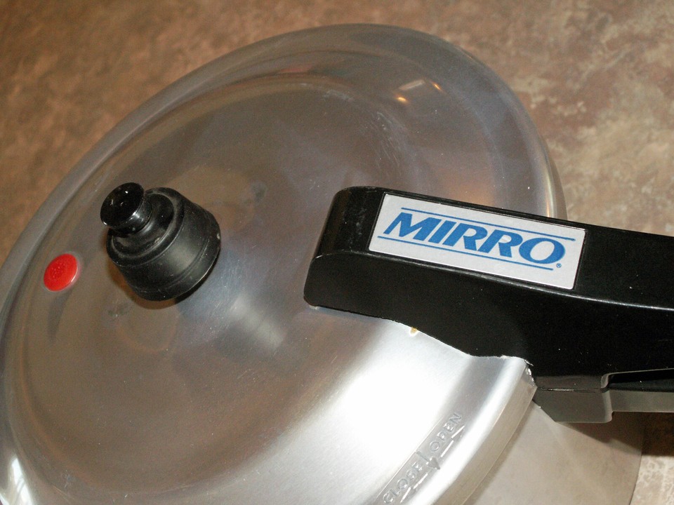 Vintage Mirro 4 QT. Pressure Cooker Canner M-0534-11 with Gasket ...