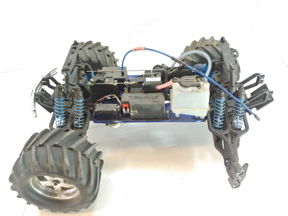Traxxas T-Maxx Nitro Monster Truck Roller Slider Chassis Vintage Model ...