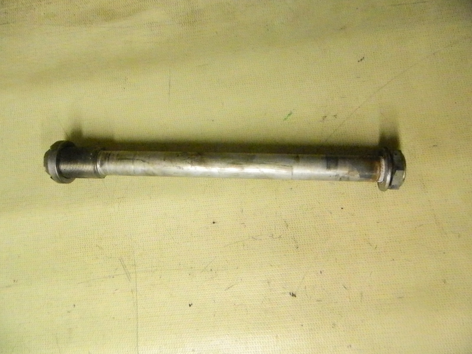 02 GSXR750 GSXR 750 GSX R Suzuki swingarm swing arm pin bolt | eBay