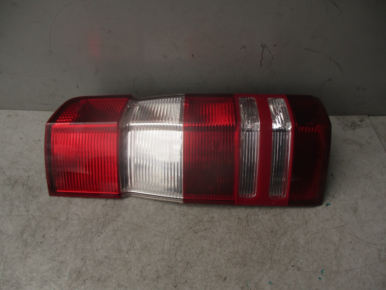 2014 MERCEDES SPRINTER W906 PASSENGER REAR TAILLIGHT BULD HOLDER ...