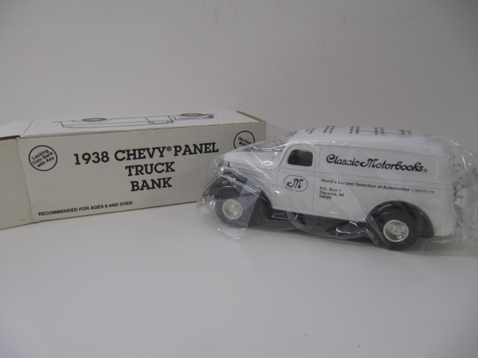 Ertl 1938 Chevy Panel Truck Cion Bank Classic Motorbooks #3746 New In ...