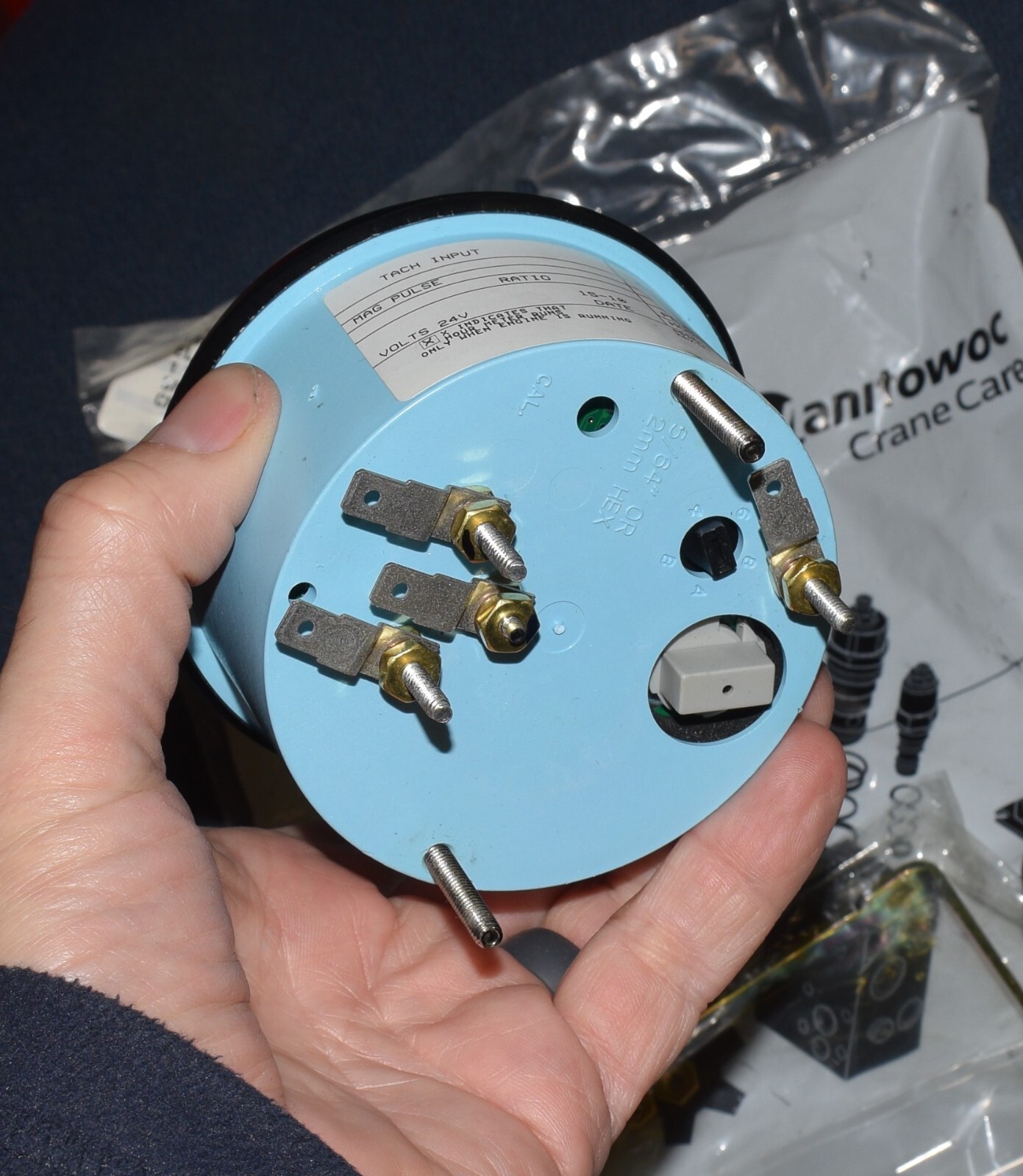 DATCON 0-4000 RPM 3 3/8" TACHOMETER GAUGE 24 VOLT 86MM TACH BLACK 24V ...