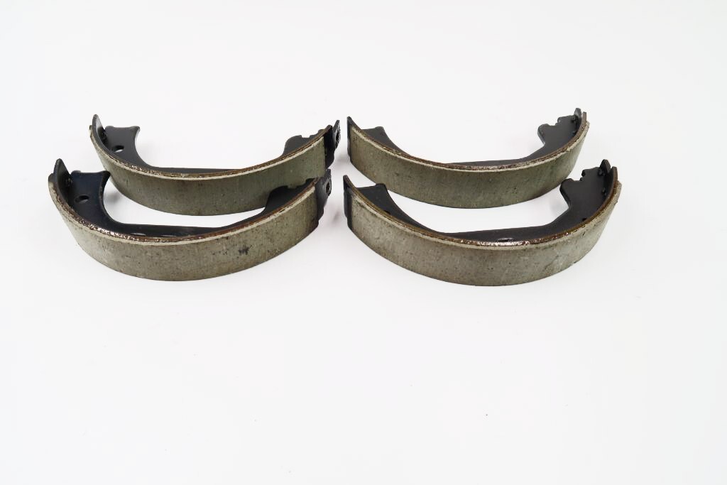 Maserati Ghibli Quattroporte Emergency Parking Hand Brake Shoes TopEuro ...