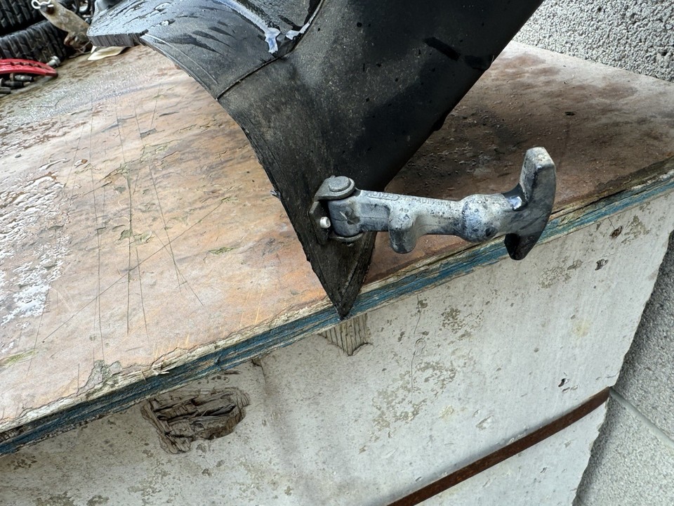 TORO Timecutter Grass Catcher 79397 Bagger Boot 137-5036 | eBay