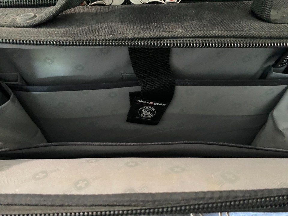 Swiss Gear Rolling Travel CarryOn Wheels Suitcase Laptop Bag,VG ...