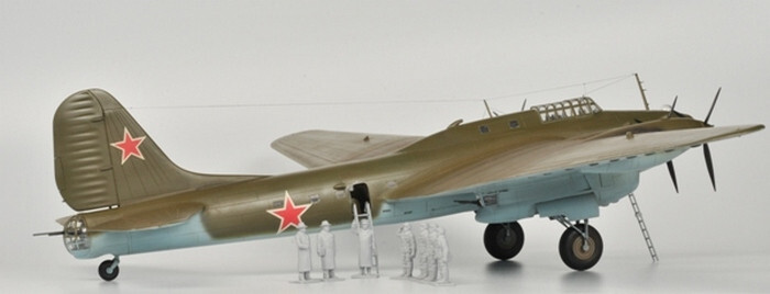 1/72 Petlyakov Pe-8 ON"Stalin's Plane" (+7 figure) Zvezda 7280 Plastic ...