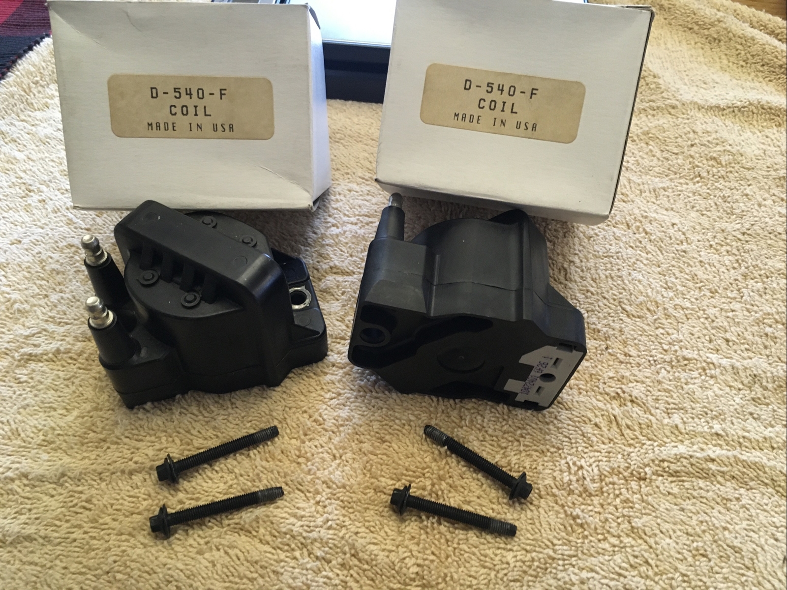 Set Of 2 New GM USA Mfg D540 Ignition Spark Coil Pack L4 V6 V8 Chevy ...
