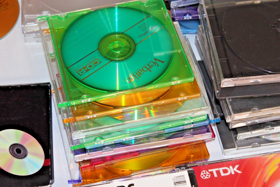 ODD LOT OF NEW DISCS / CD-R, CD-RW, DVD-R / MEMOREX PHILIPS MAXELL TDK ...