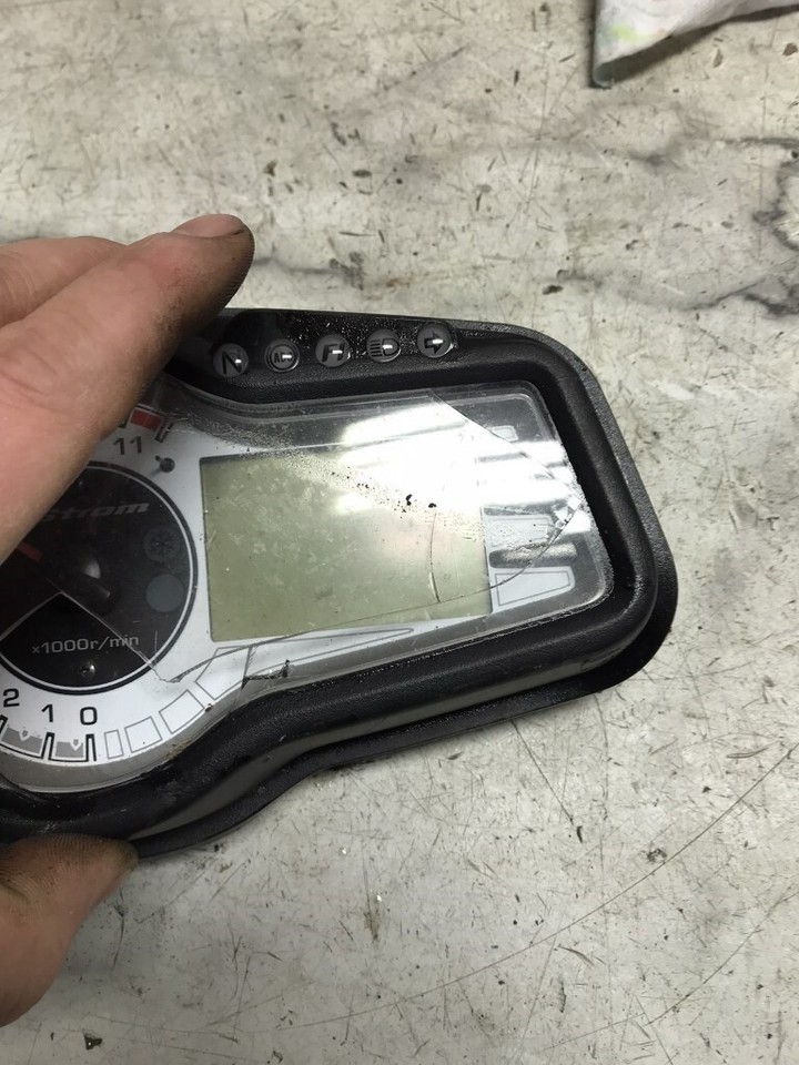 12 Suzuki DL650 DL 650 A V Strom Gauge Meter Speedometer Speedo ...