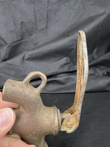 VTG Level and Brass Locking Spigot Valve Faucet Drum Barrel Top Garden ...