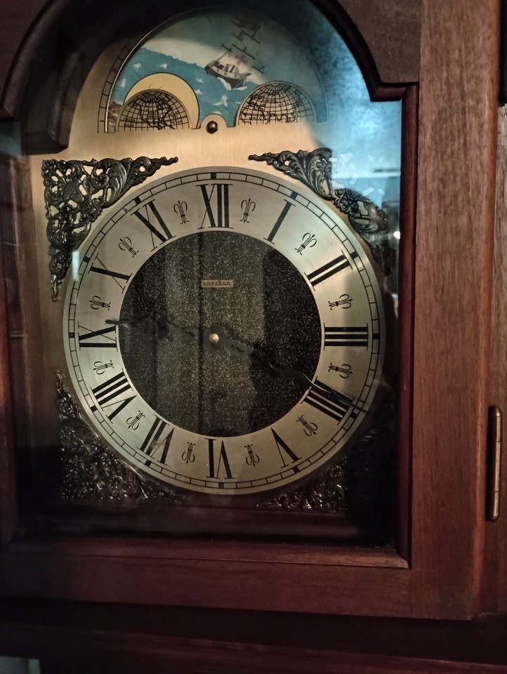 Grandfather clock Emperor Model 450 with West German model 451-050 Cost ...