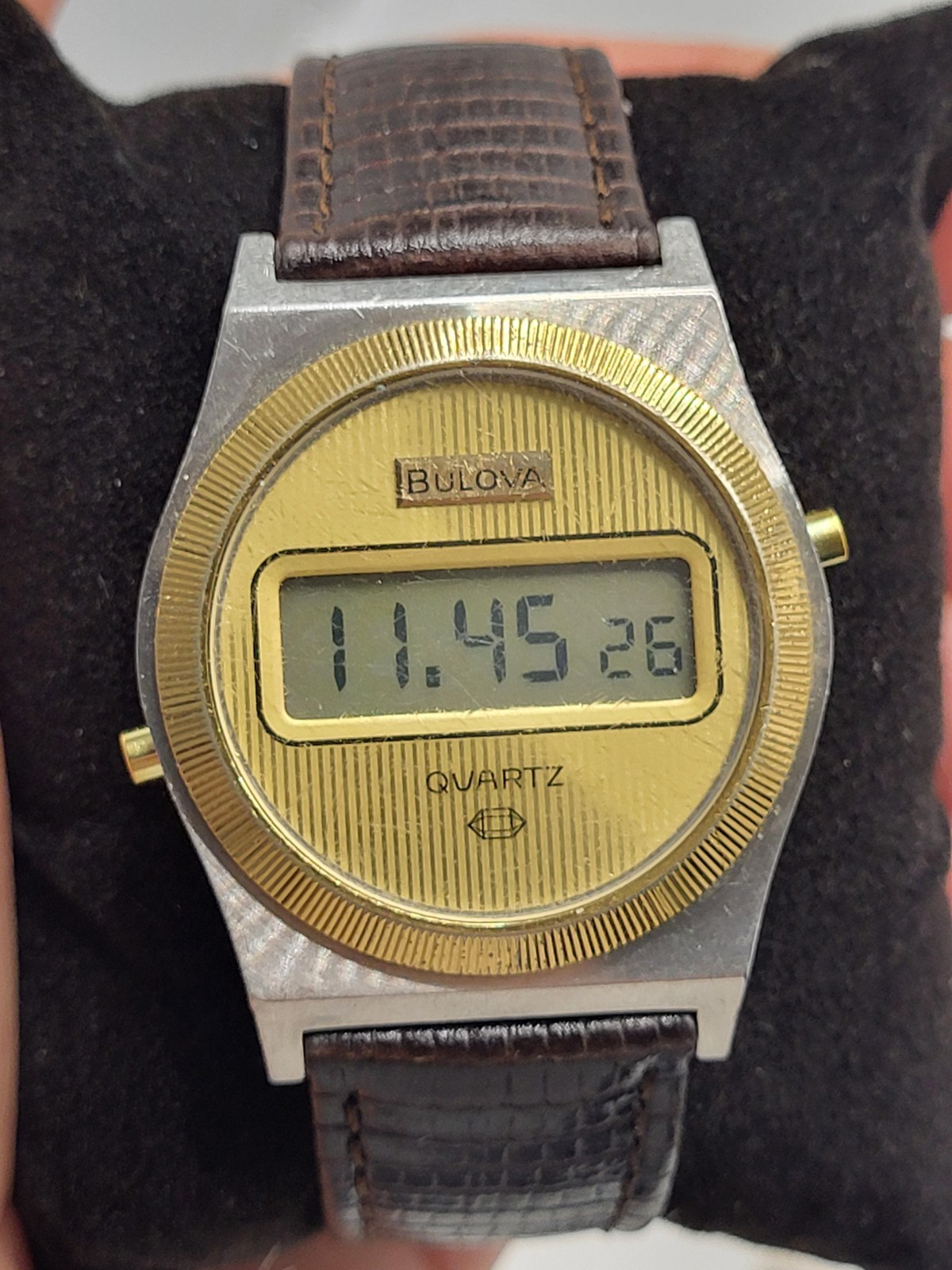 [ VERY RARE ] Vintage Bulova Quartz Chronograph LCD … - Gem