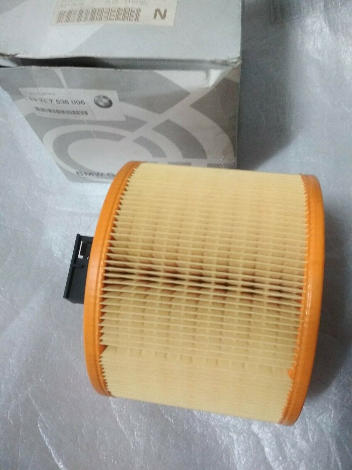 BMW 13717536006 - Air filter cross reference