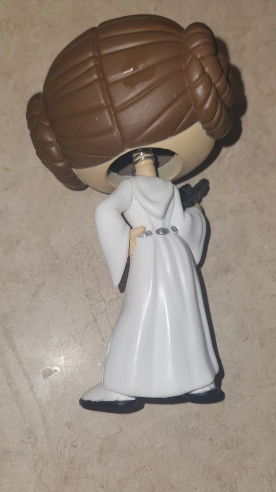 Princess Leia-Carrie Fisher Funko pop Bobblehead Star Wars. | eBay