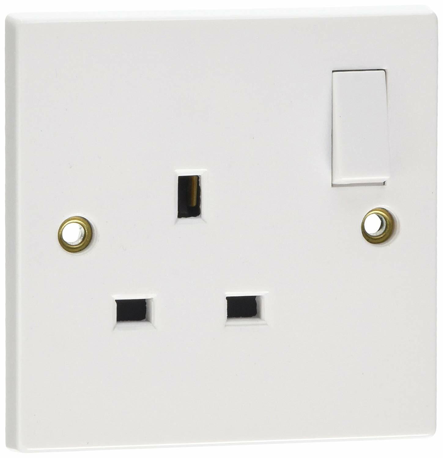 Switched Plug Sockets White Plastic UK Light Electrical Wall Socket 13 ...