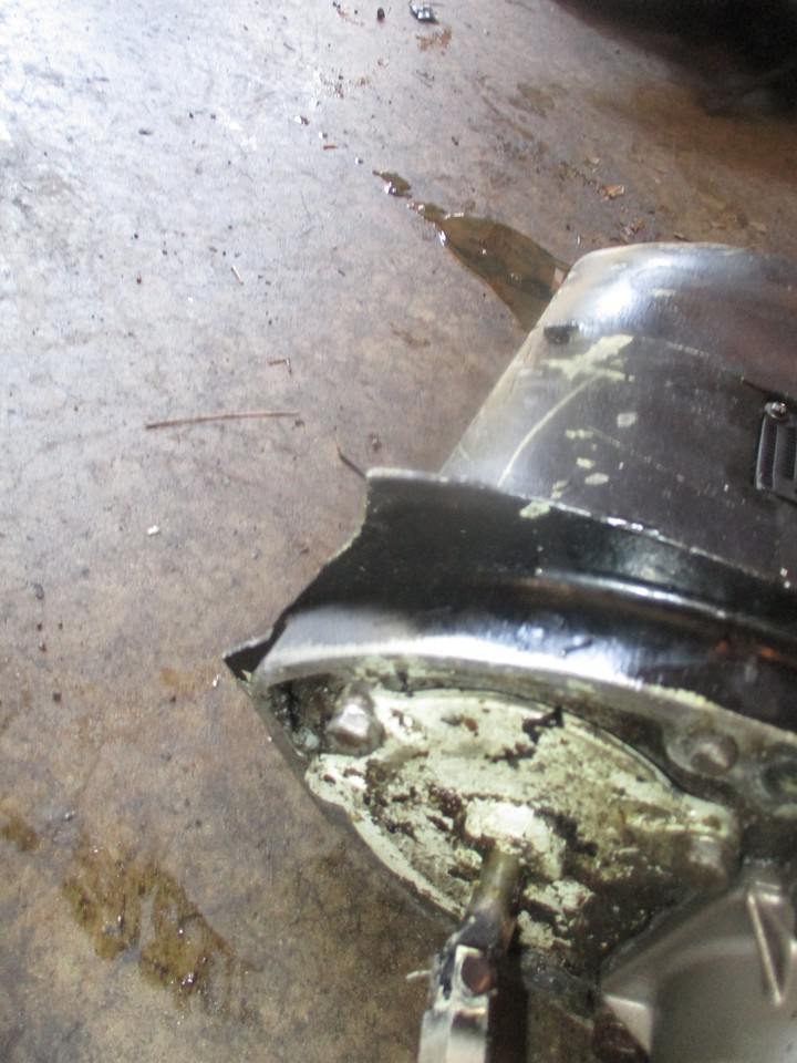 Suzuki DF 60 70 hp outboard 20" shaft lower unit | eBay