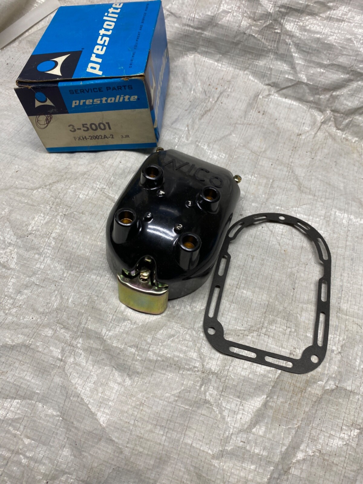 NOS Prestolite 3-5001 4 Cylinder Magneto Cap Wisconsin XH-1343 FXH ...