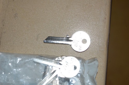 NEW (10) ILCO No 997E Key Blanks For Old YALE Locks Padlocks Y52 | eBay