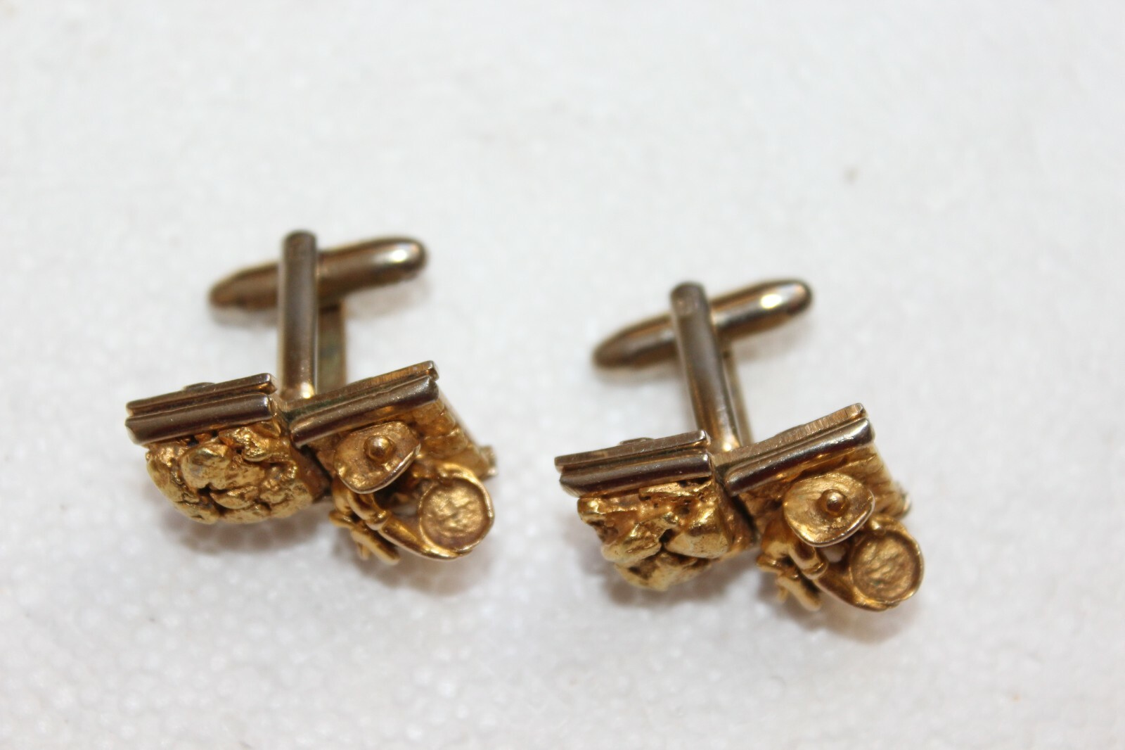 Vintage 1950s Alaska 10K Gold Nugget Cufflinks with Man / Miner Panning ...