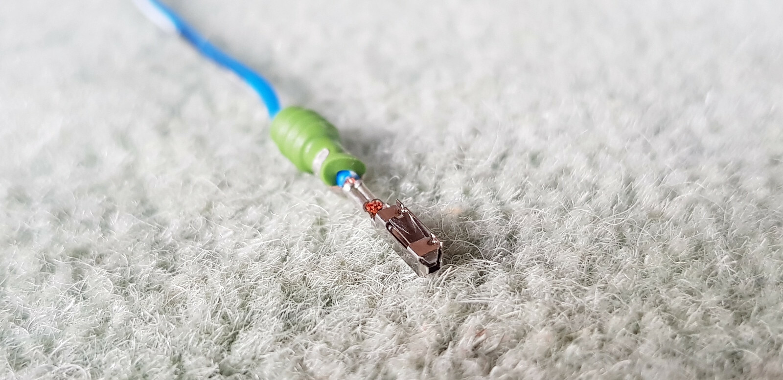 0.50mm² OEM BMW AMP MQS Hermetic Sealed Female Terminal Contact Pin ...