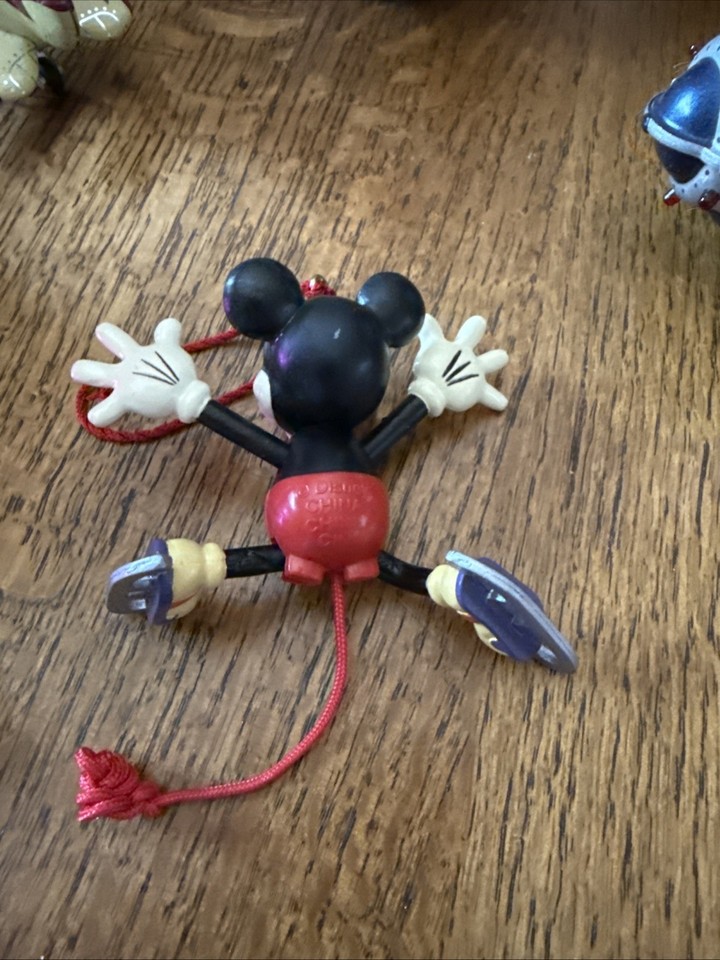 Hallmark Keepsake Ornaments Mickey & Co. Disney Mickey Mouse 1998-2003 ...