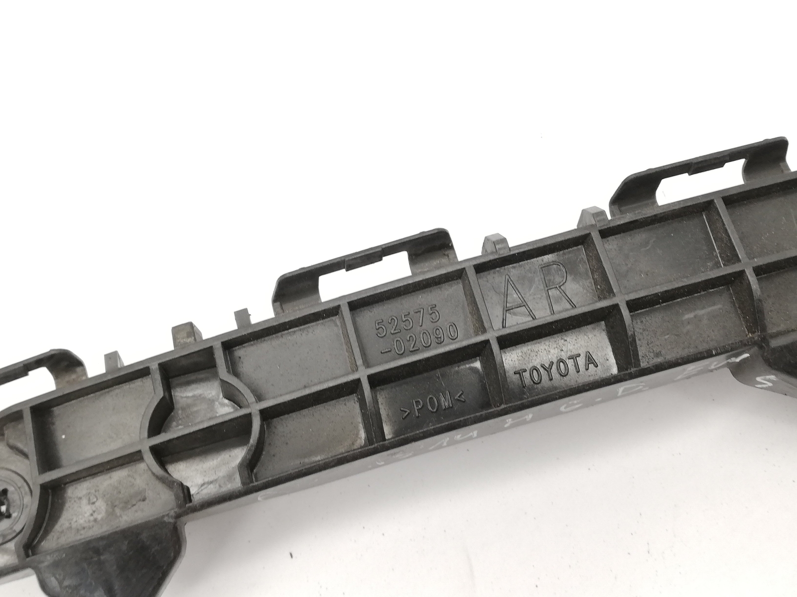 TOYOTA AVENSIS Estate T27 2.0 ZRT272 Rear Right Bumper Bracket 52575 ...