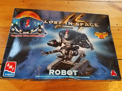AMT ERTL Lost in Space Robot | eBay