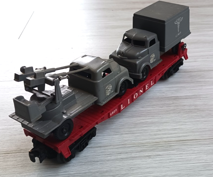 vintage Lionel 6809 USMC Flat Car w/ Anti Aircraft Gun & Medical Truck ...