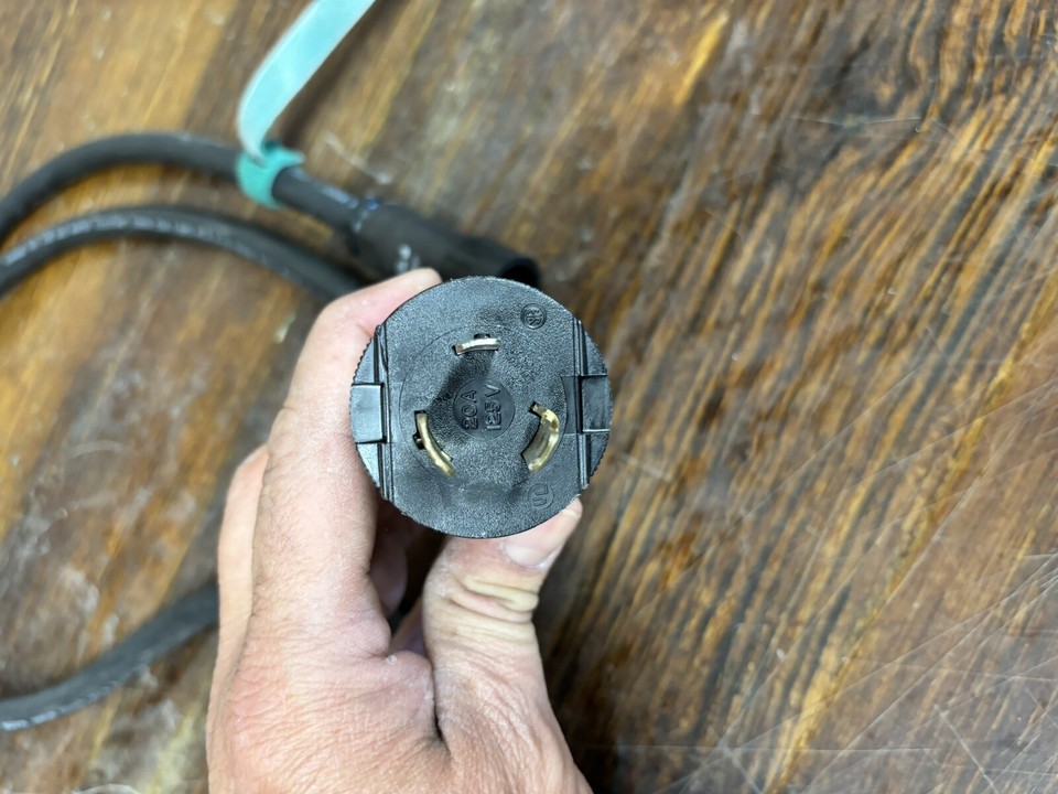 Power cord with Amphenol C16-1 Circular Connector 4-Pin Female to L5 ...