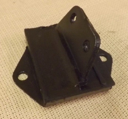 CLASSIC MINI FRONT SUBFRAME MOUNTING REAR MOUNT FITTED FROM 1976 ON ...