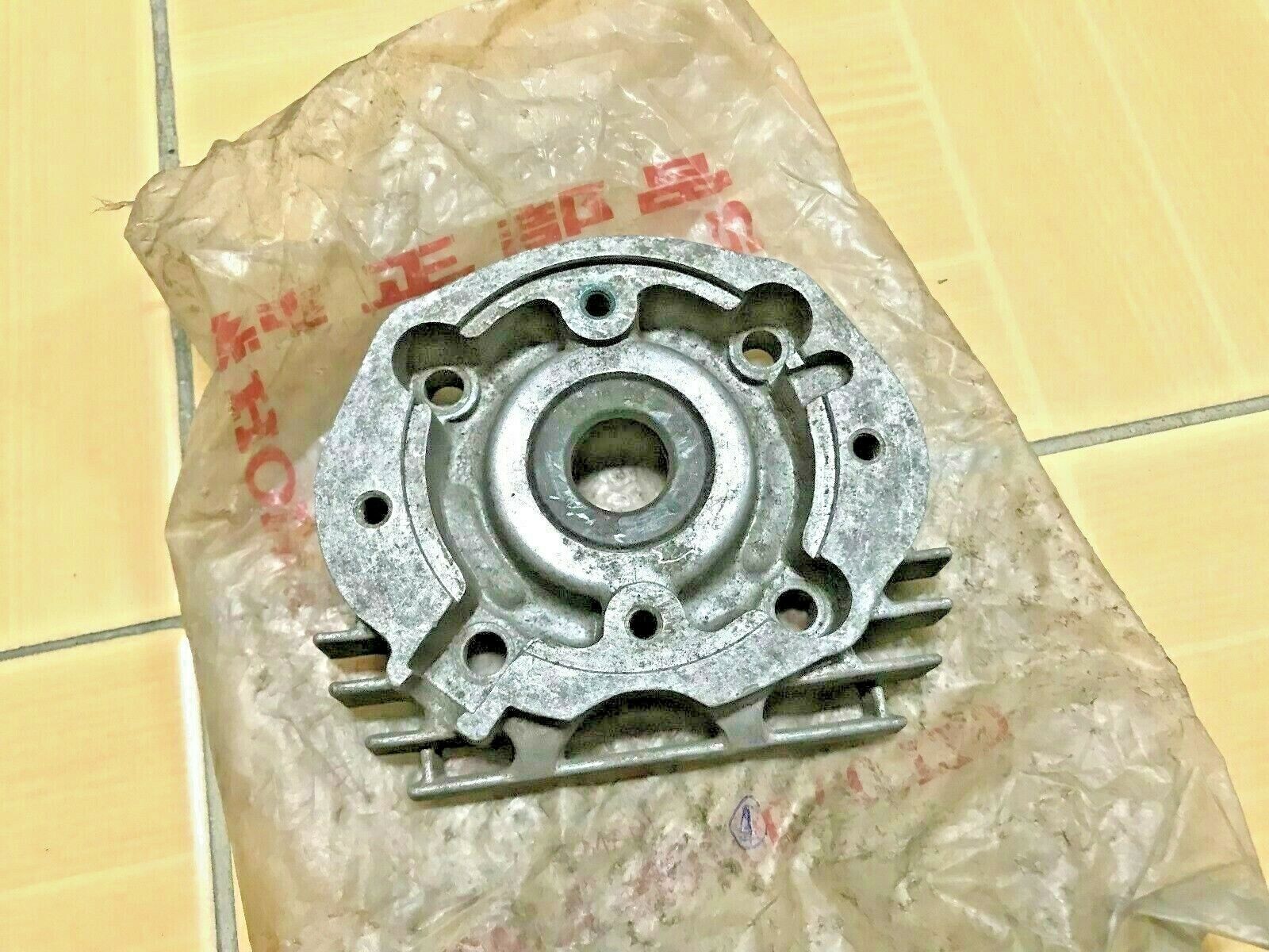 Honda Dream C72 C77 C78 CA72 CA77 Cover R Cylinder Head Side NOS 12331 ...