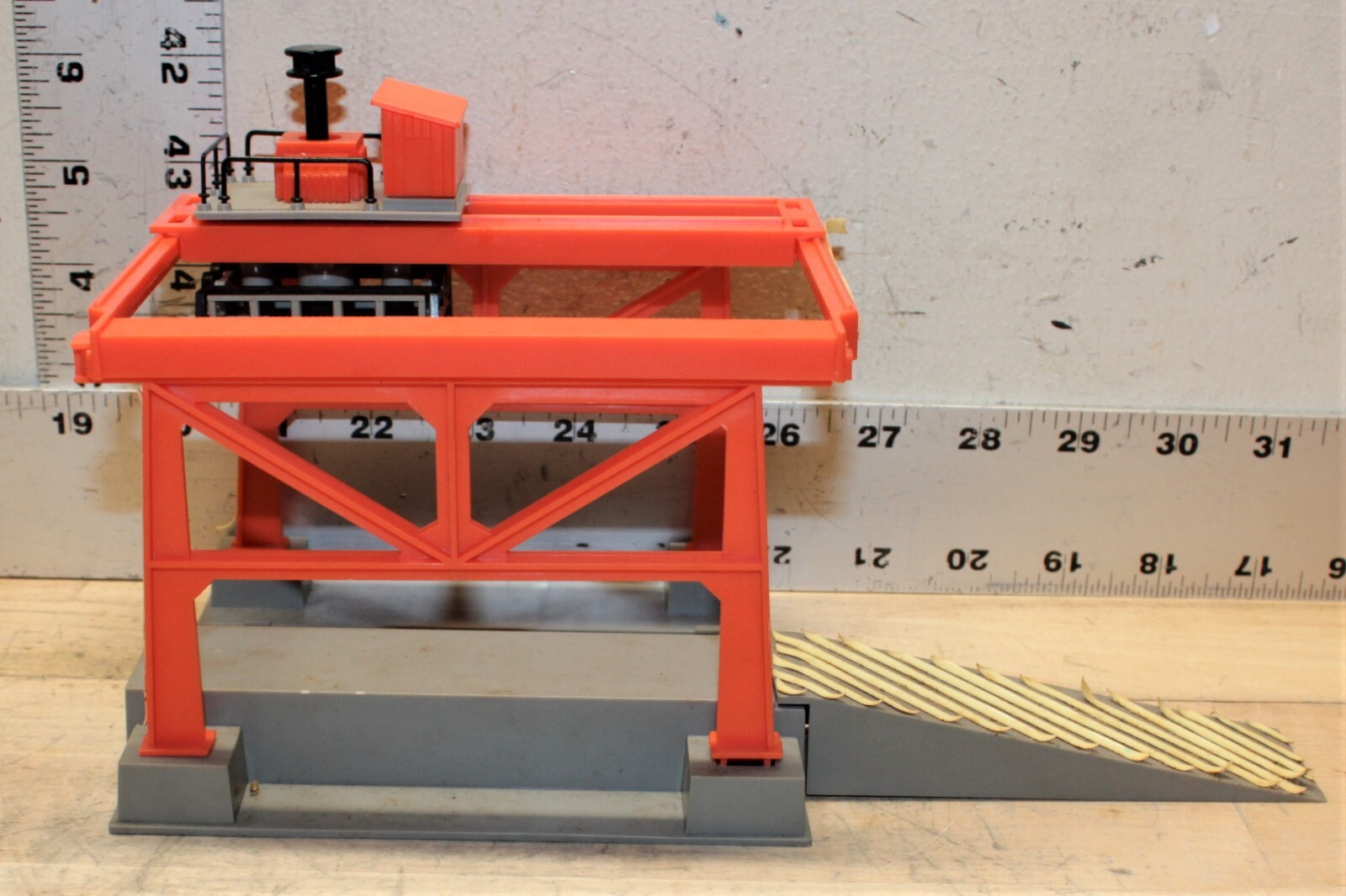 Vintage Tyco Train Accessories HO Scale 903-2 Container Loader ...