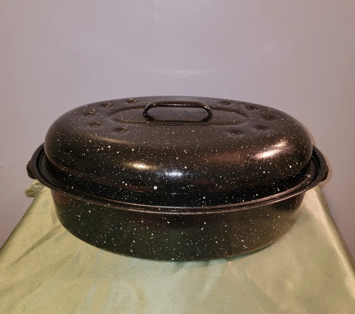 Vintage Roasting Pan Black Speckled Enamel Roaster Lid Oval Cooking | eBay