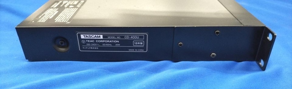 TASCAM CD-400U Rackmount CD/SD/USB Player Bluetooth AM/FM Tuner ...