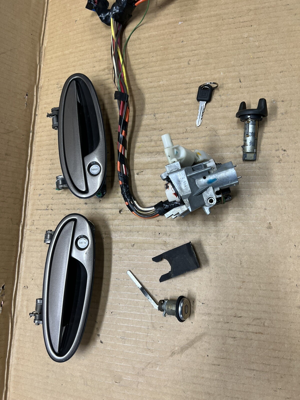 26036493 Ignition Switch w/ Key PONTIAC MONTANA Housing Gm for sale ...