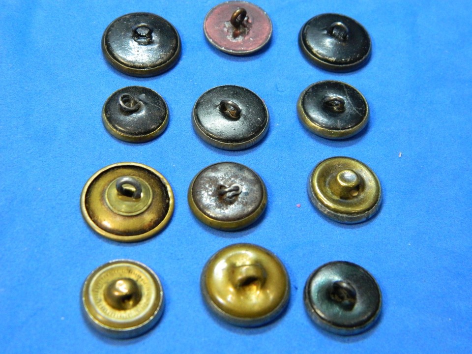 LOT of 12 Pewter Decorated Brass Small Flower Plant Life Buttons ...