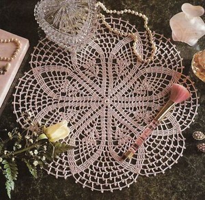 PALE CROCUS DOILY 12 1/2" DIAMETER HOME DECOR CROCHET PATTERN ...