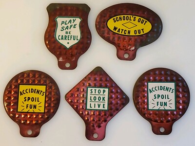 VINTAGE COLLECTIBLE 5- VINTAGE LICENSE PLATE TOPPERS RED REFLECTIVE ...