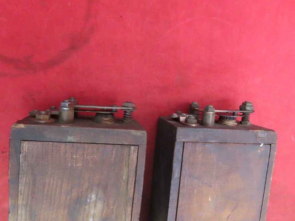 LOT OF 4 VTG ANTIQUE FORD MODEL T IGNITION COILS BUZZ BOX HOT SPARK HIT ...