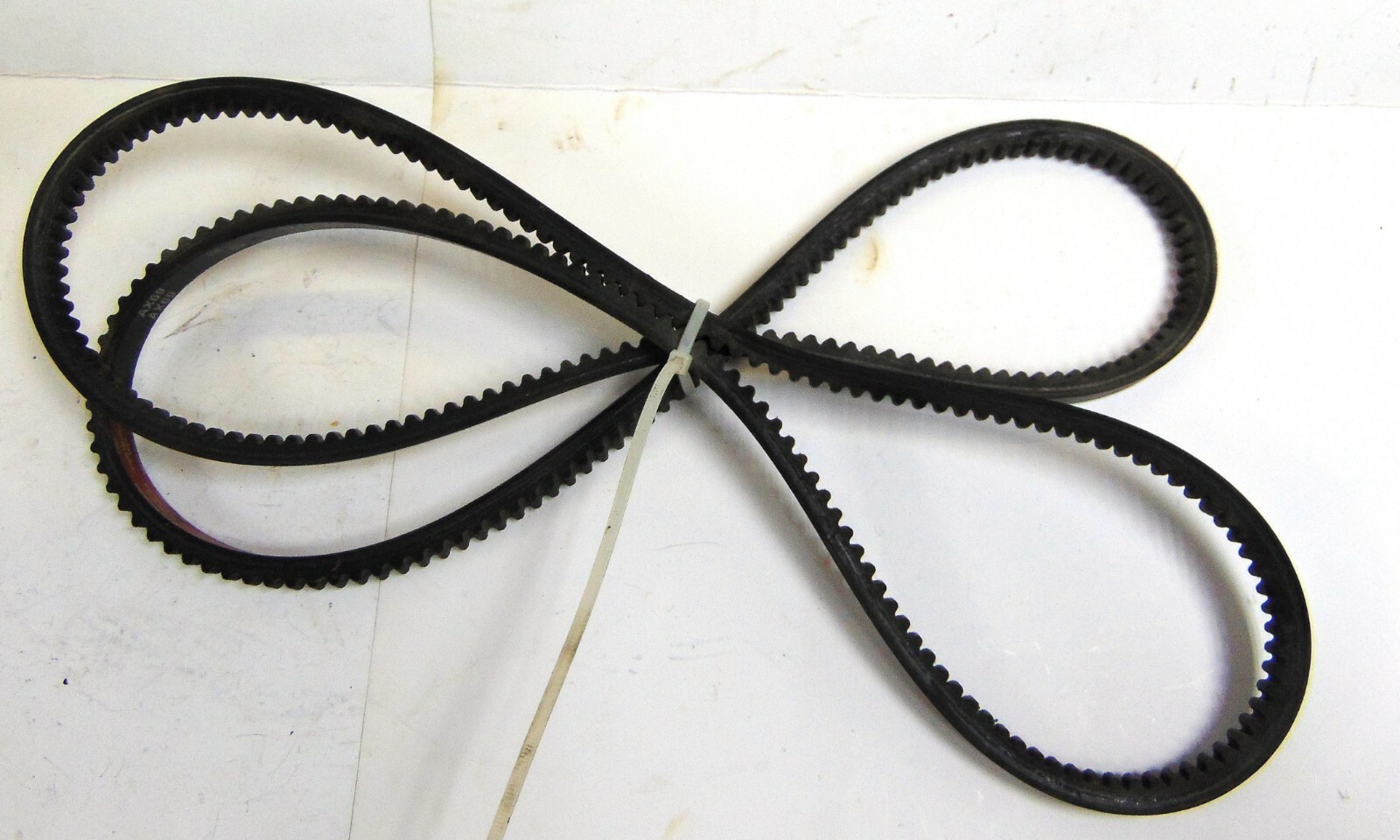 GATES TRI-POWER AX69 BELT, USA 71" OUTSIDE L, 1/2" TOP W, 5/16" THICK ...