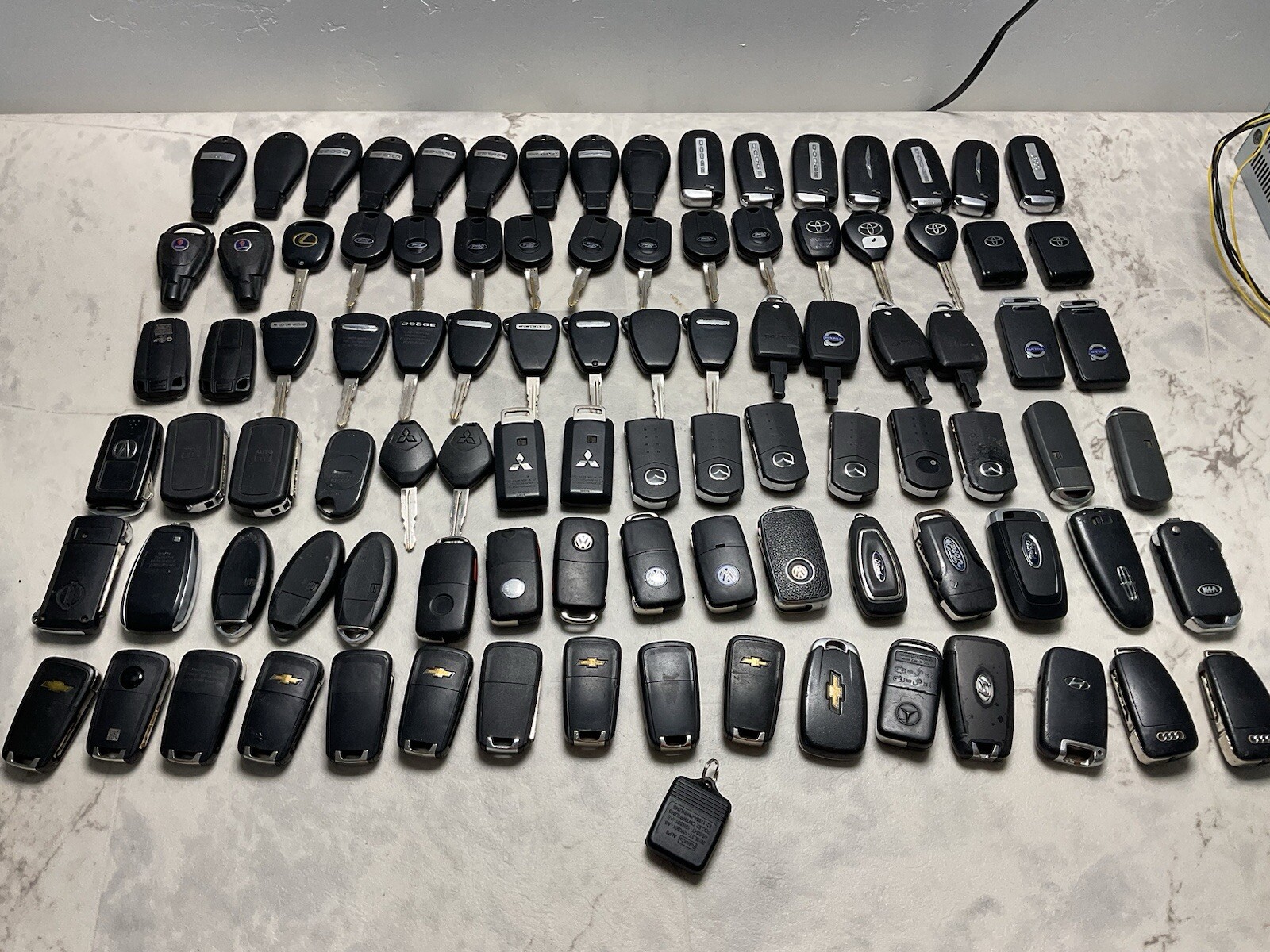 Lot of 95 Smart Key Remote Key Fobs Different Brands OEM | eBay