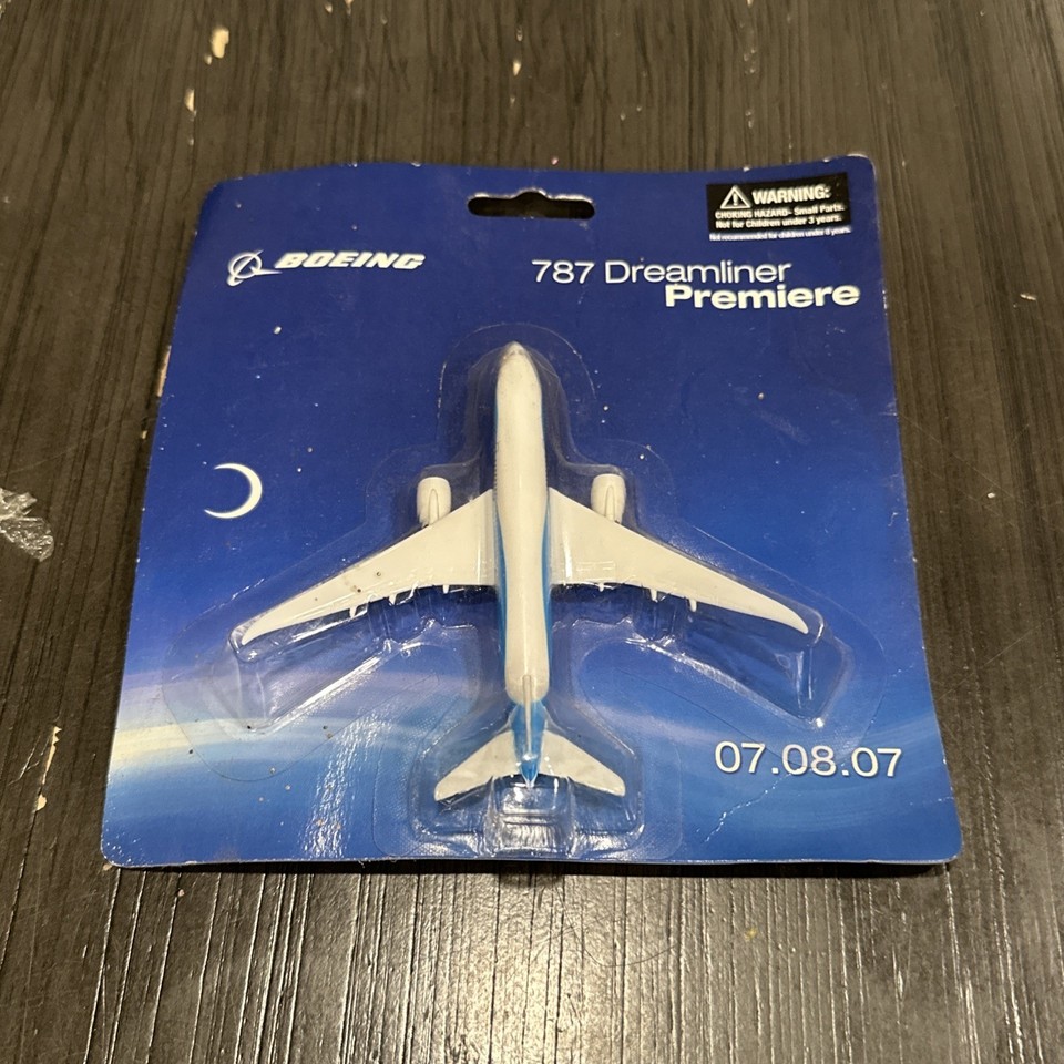 4" Sealed Boeing 787 Dreamliner PREMIERE Jet Plane Toy Collectable 07. ...