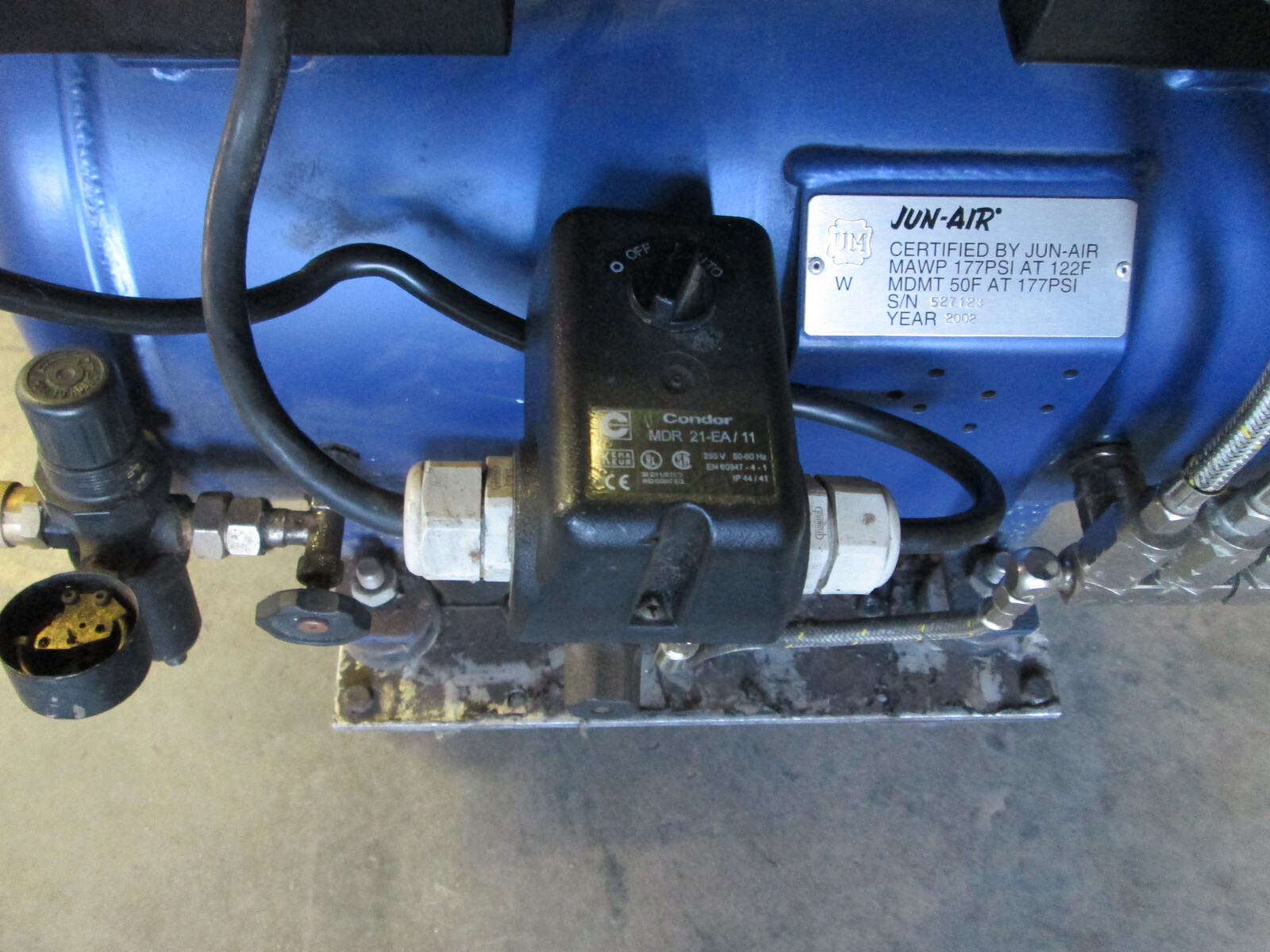 JUN- AIR 24-40 Tank Mounted 4 PUMPS CA-725 CONDOR MDR 21-EA/11, DENTAL ...