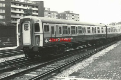 PHOTO SR CLASS 4-VEG CLASS 427 4-CAR EMU NO 7907 AND GREY LIVERY WITH ...