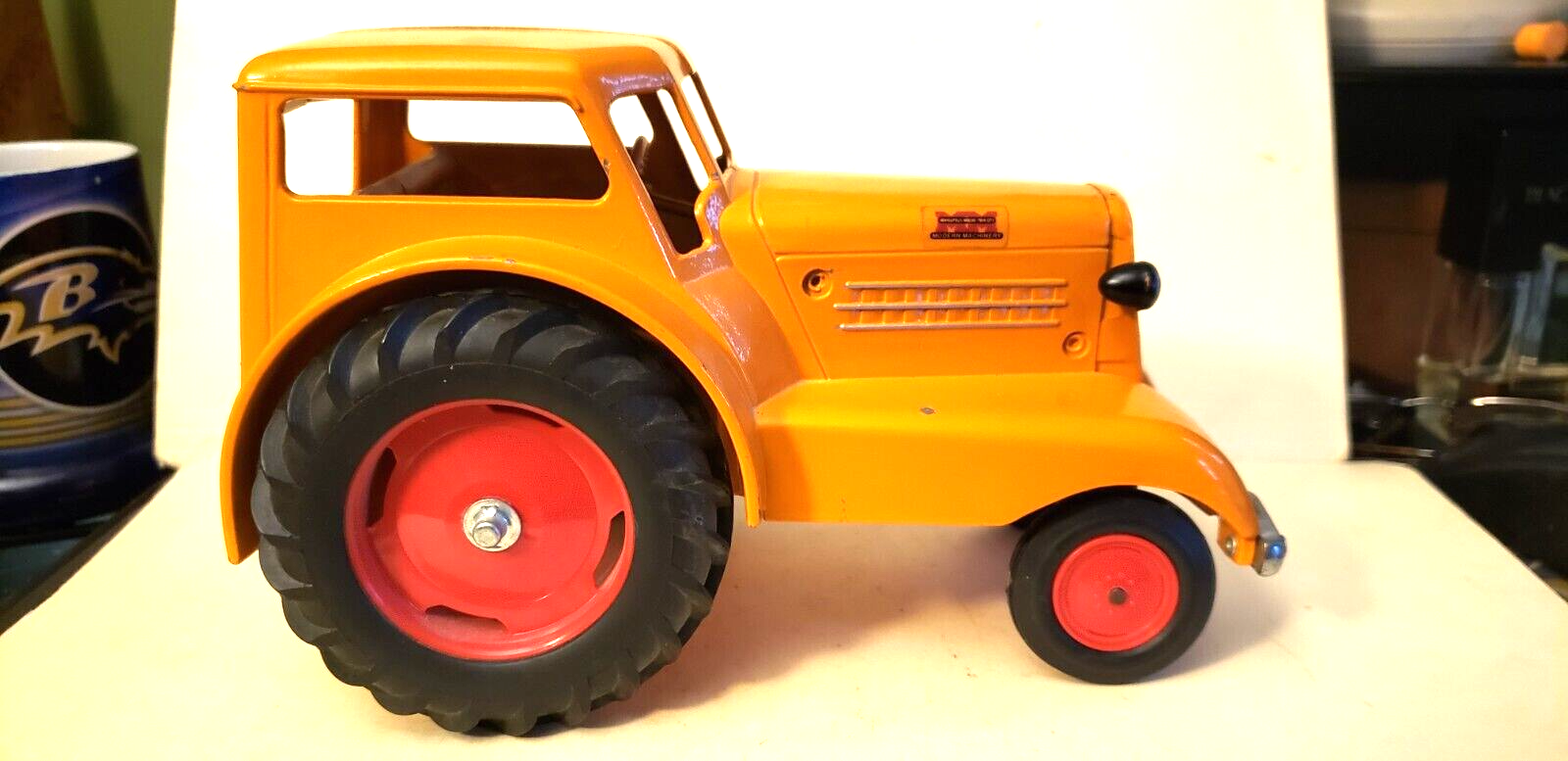 Vintage Scale Models Minneapolis Moline UDLX Comfort Tractor 1:16 | eBay