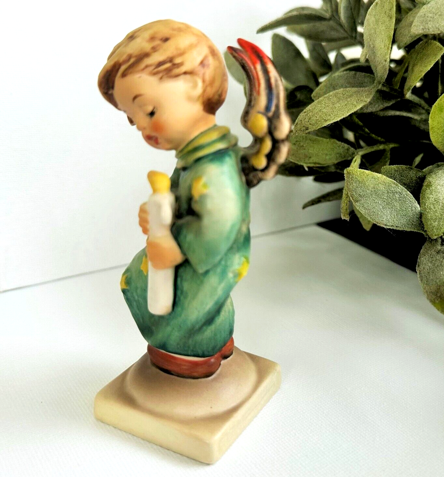 Goebel Hummel Heavenly Angel Figurine Holding Candle to One Side #21/0 ...