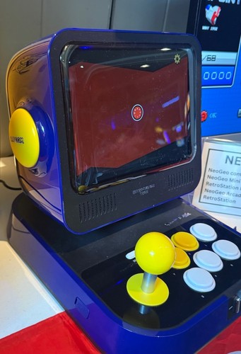 New CAPCOM TRON RETRO STATION Game Console 5 Mega Man And 5 Street ...