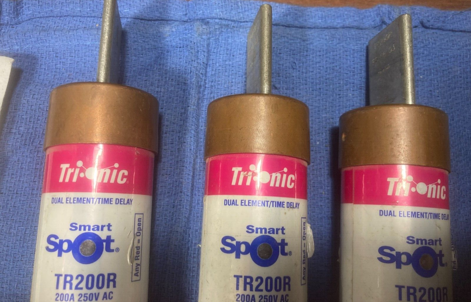 1 Ferraz Shawmut Tri-Onic SMART SPOT TR200R 200 Amp 250VAC Time Delay ...
